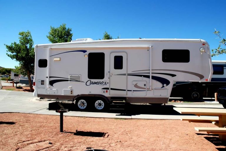 5th Wheel Vs. Travel Trailer: Pros & Cons