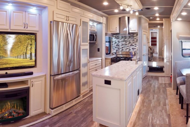 5 Great Luxury Travel Trailers (2020 & 2021 High End Models)