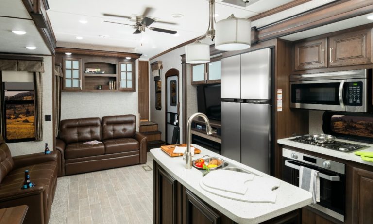 5 Great Luxury Travel Trailers (2020 & 2021 High End Models)