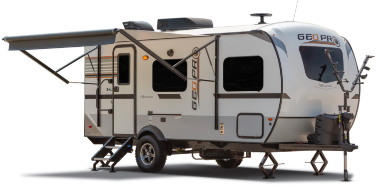 Best Travel Trailers Under 2000 Pounds (lbs)