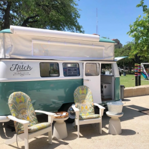 Retro Campers [8 Top Picks to Pursue Outdoors With Great Adventurist Class]