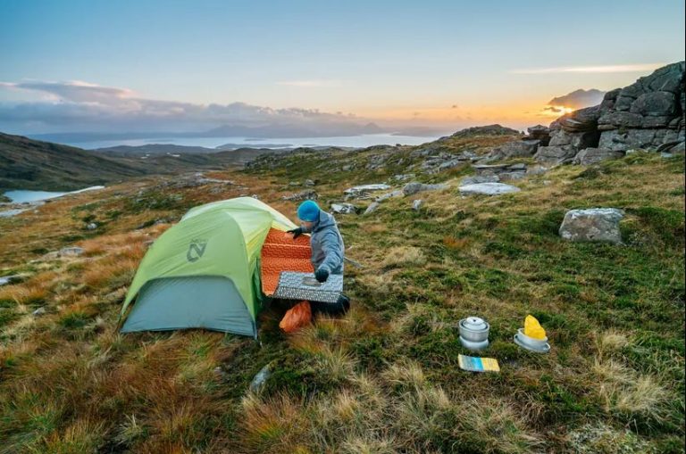 What Is Dry Camping? A Dry Camping Guide for Beginners [Pros, Cons ...