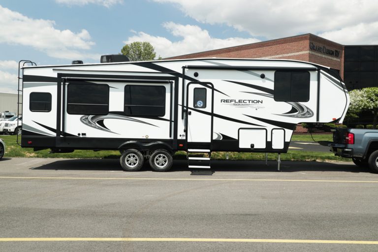 11 Small 5th Wheel Trailers to Consider For Your Next Trip