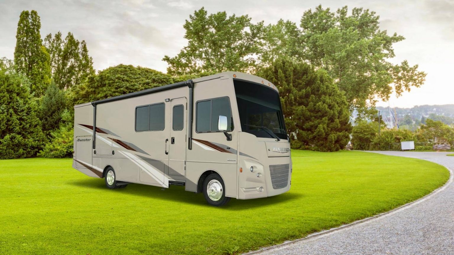 Winnebago Sunstar Class A Motorhome: Specs, Prices & Review