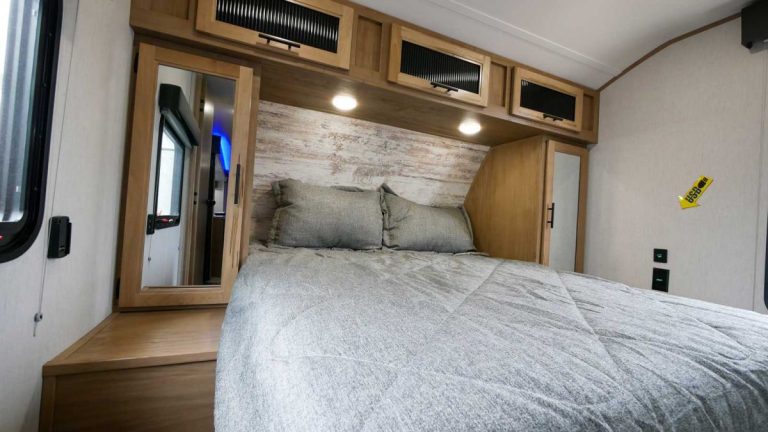 Find The Best 3-Bedroom Motorhome Or Travel Trailer For Your Family
