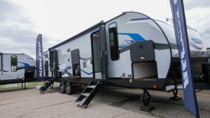 Find The Best 3-Bedroom Motorhome Or Travel Trailer For Your Family