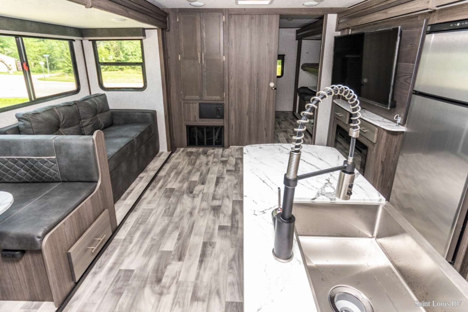 Find Your Own Small Campers With Outdoor Kitchens